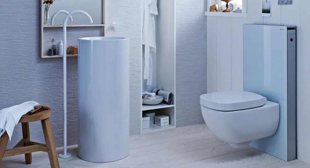 Montage eines Wand-WCs: WC einbauen